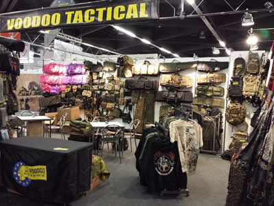 【大人の社会科見学・番外編】IWAのブースができるまで！（Voodoo Tactical編） | さばなび